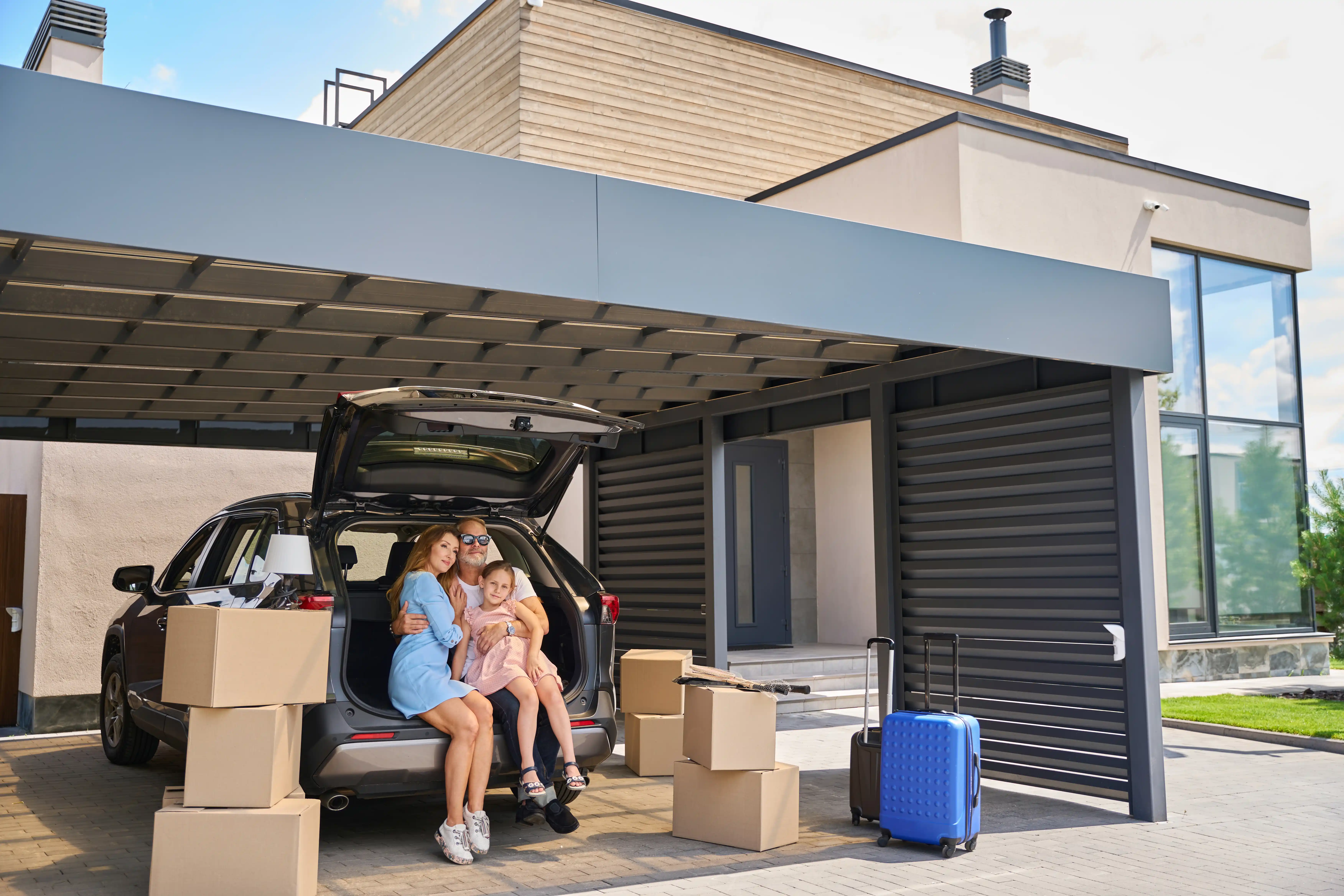 Qu'est-ce qu'un carport ? Définition, usage et avantages